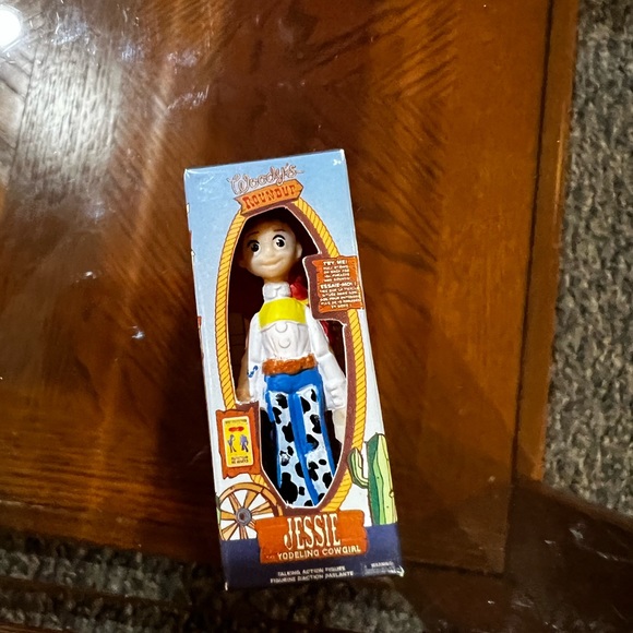 Disney | Toys | New Zuru Series Toy Mini Brands Disney Store Surprise ...